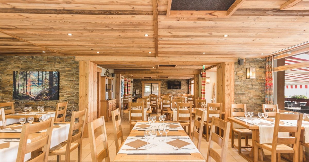 Restaurant Crozet, Ain – Le bois joli française
